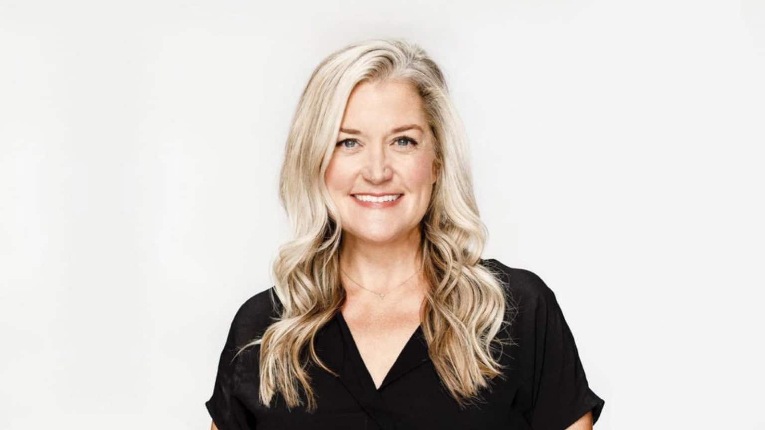 Hybels' Daughter, Shauna Niequist, Apologizes for Silence about Father's "Actions" | The Roys Report