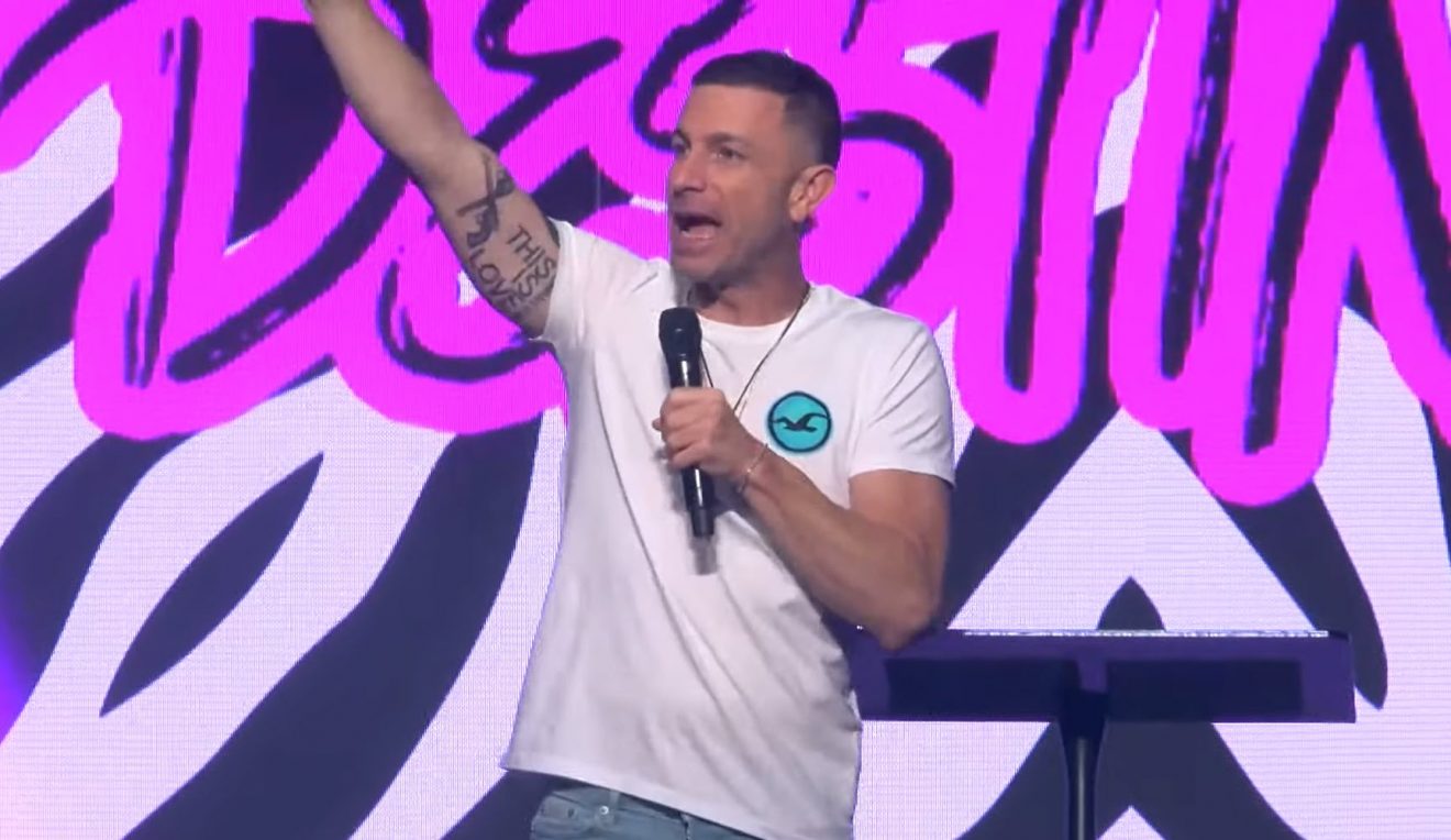 Pastor's Alleged Infidelity Causes Staff Exodus from Venue Church