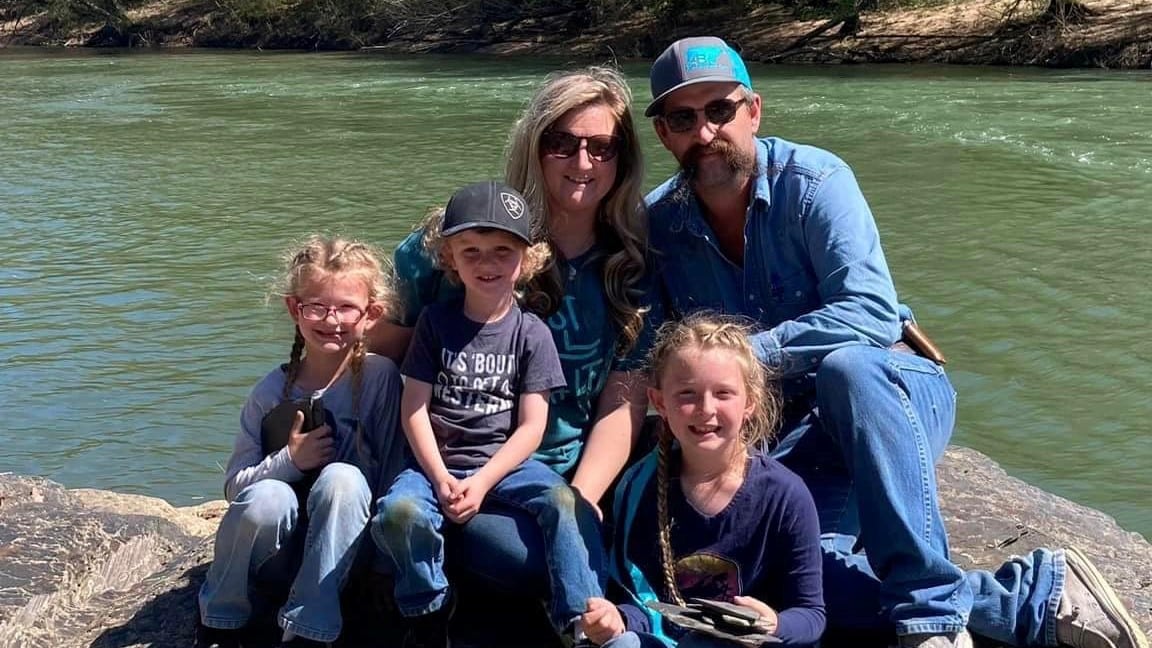 Arkansas Pastor Involved in Crash Claiming Lives of 2 Daughters