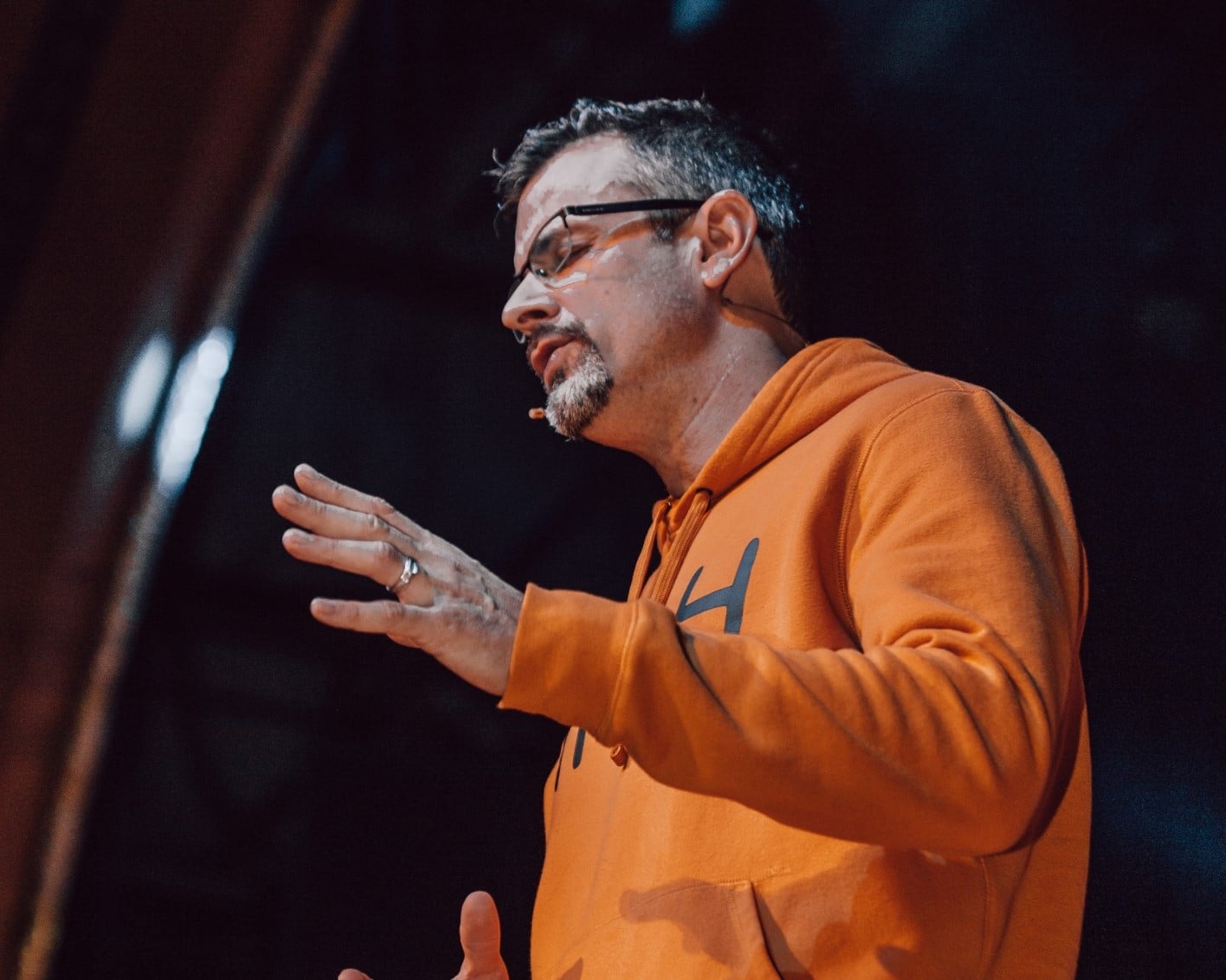 Pastor Who’s Convicted Felon Makes Eclipse Prophecy That Goes Viral