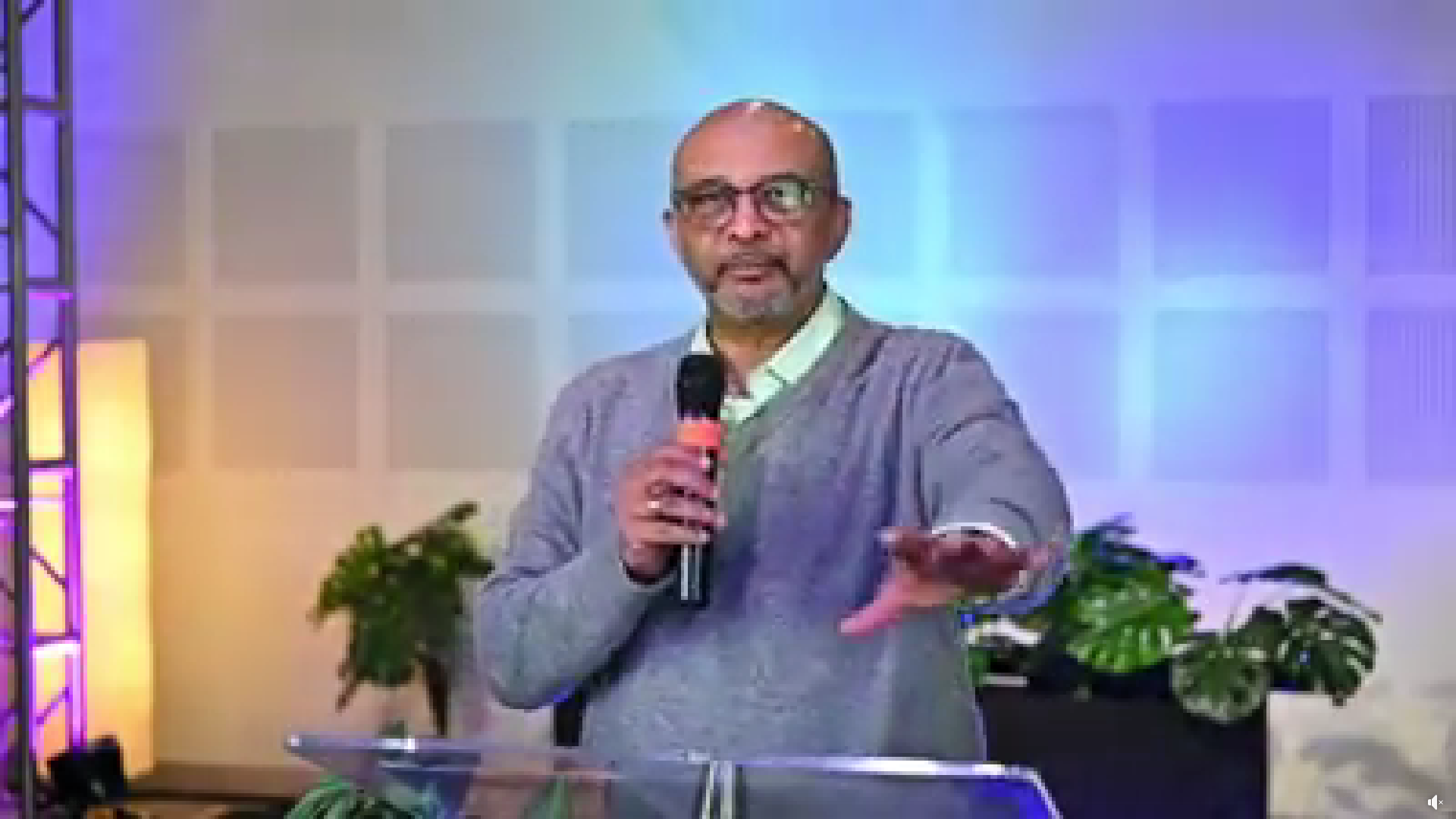 larry-sebastian-casey-city-church | The Roys Report