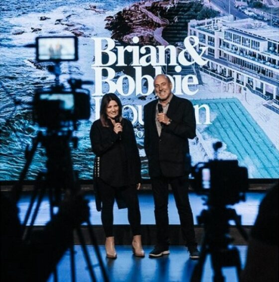 Hillsong Fndrs Brian & Bobbie Houston Launch ‘Online Church’ & Ask for ...