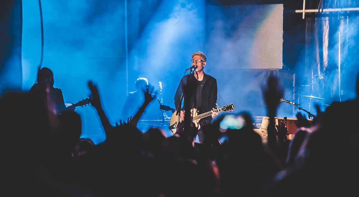 Megachurch Worship Songs Reach Even to Roman Catholic Churches