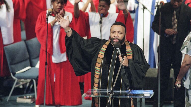 Why Gospel Musician Andraé Crouch’s ‘Colorblind Evangelism’ Matters Today