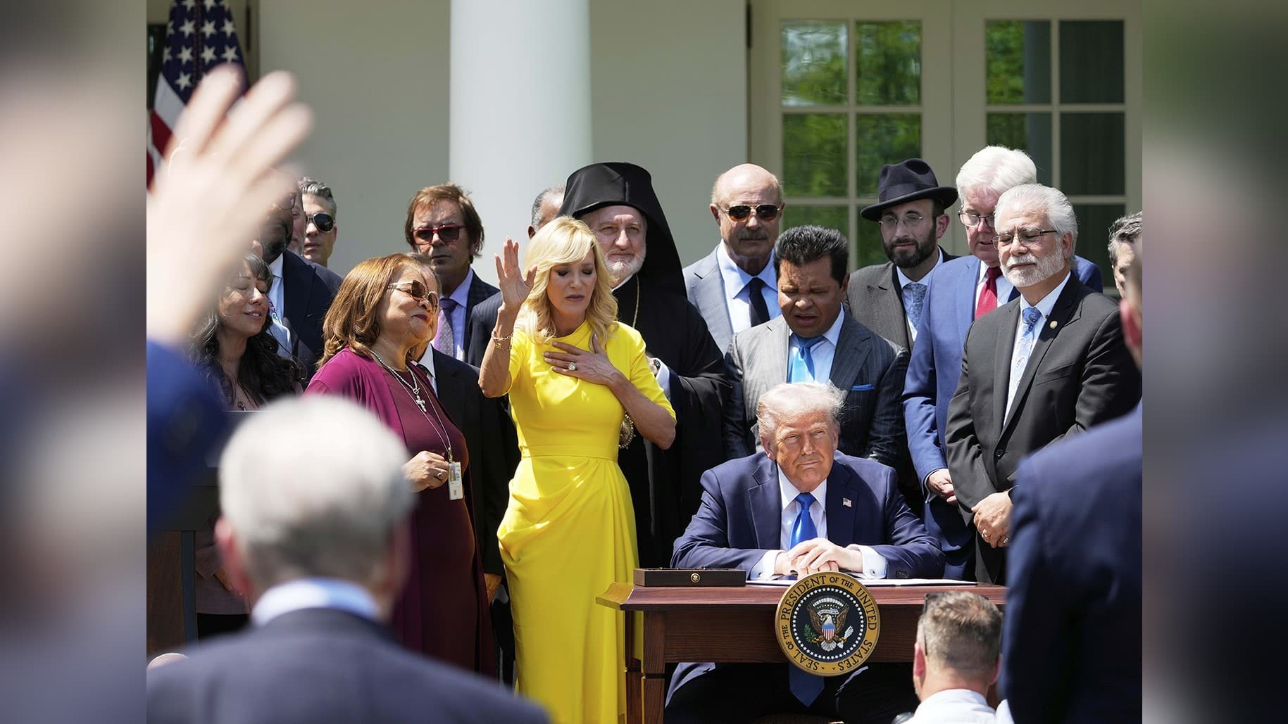 Trump Signs Executive Order Creating Religious Liberty Commission