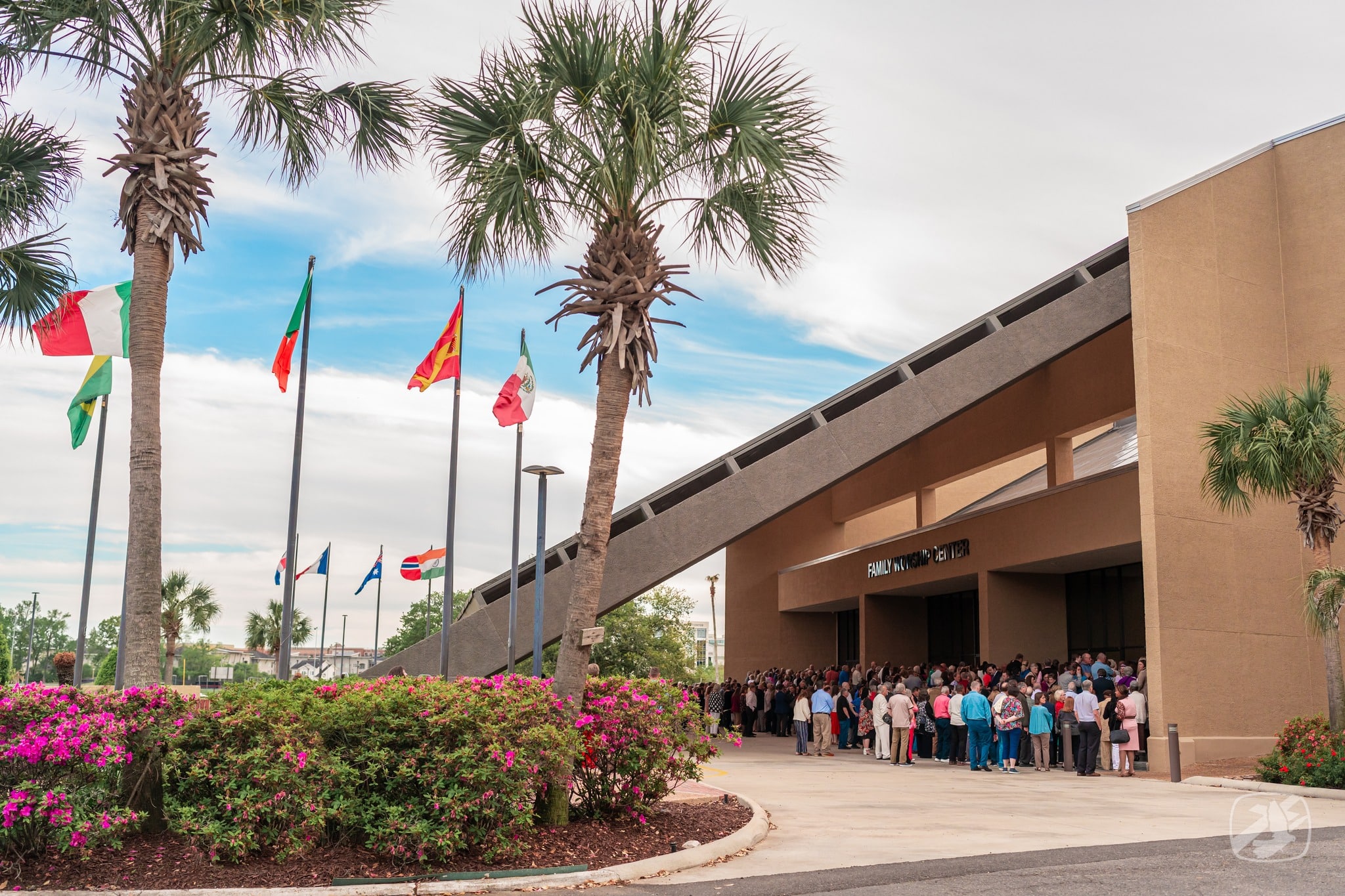 Televangelist Jimmy Swaggart Clings to Life After Cardiac Arrest