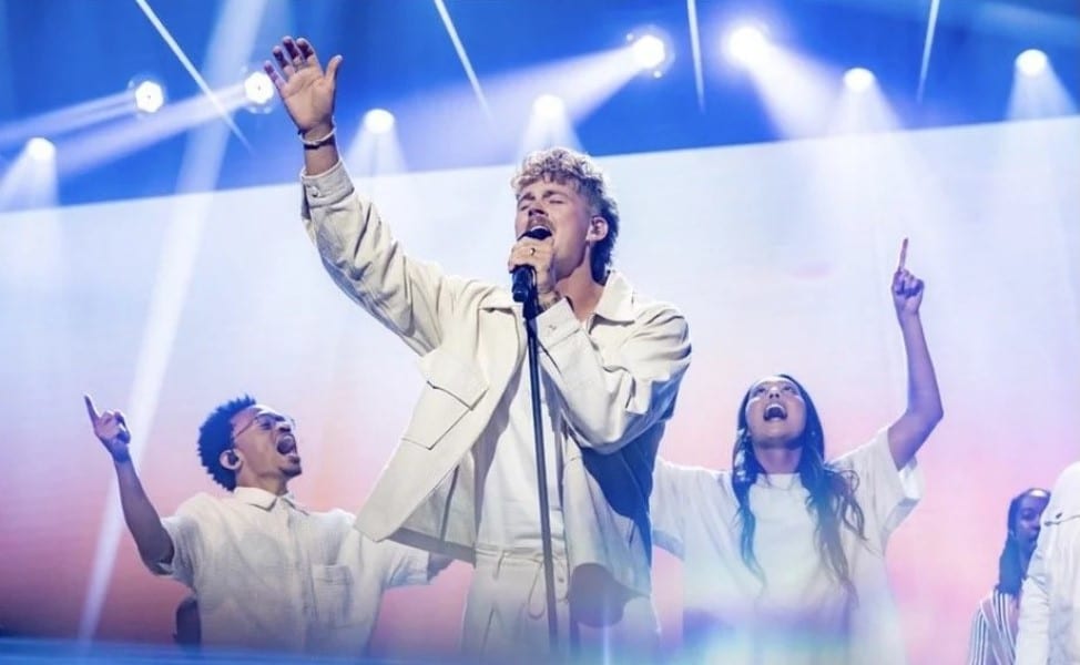 CCM Artist Forrest Frank Fractures Back in Skateboarding Accident