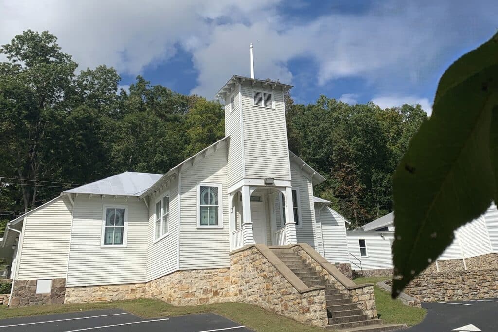 Virginia Pastor Accused of Pretending to be Teen Boy Online to Lure ...